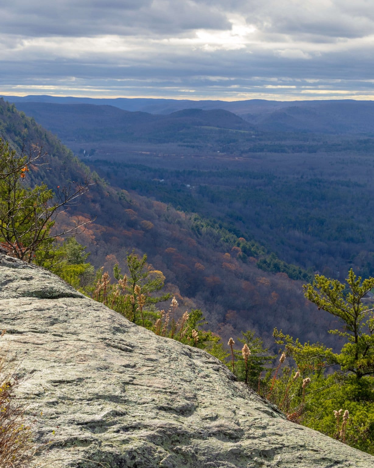 8 Secret and Scenic Hikes in Connecticut