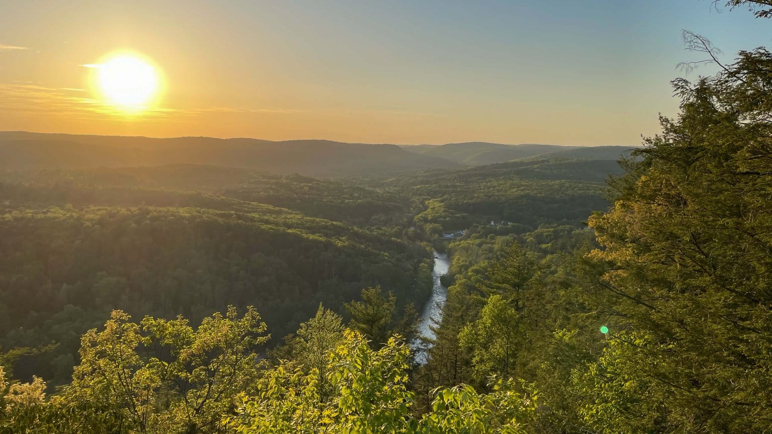 Easy Walks & Hikes in Connecticut: Paved Paths & Forest Trails