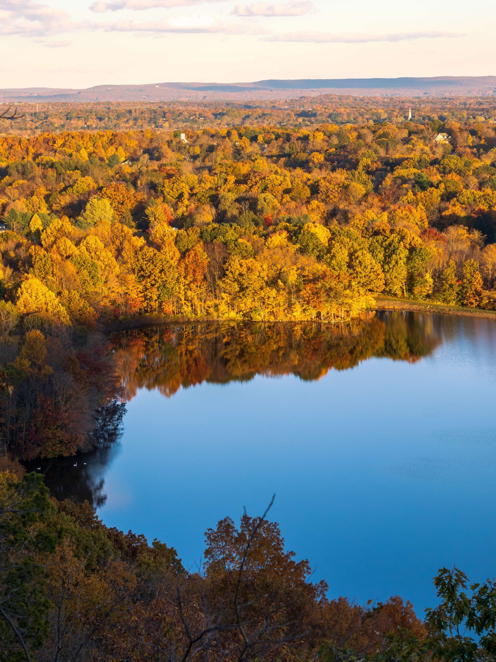 11 Fall Hikes in Connecticut Paired with Nearby Fall Activities!