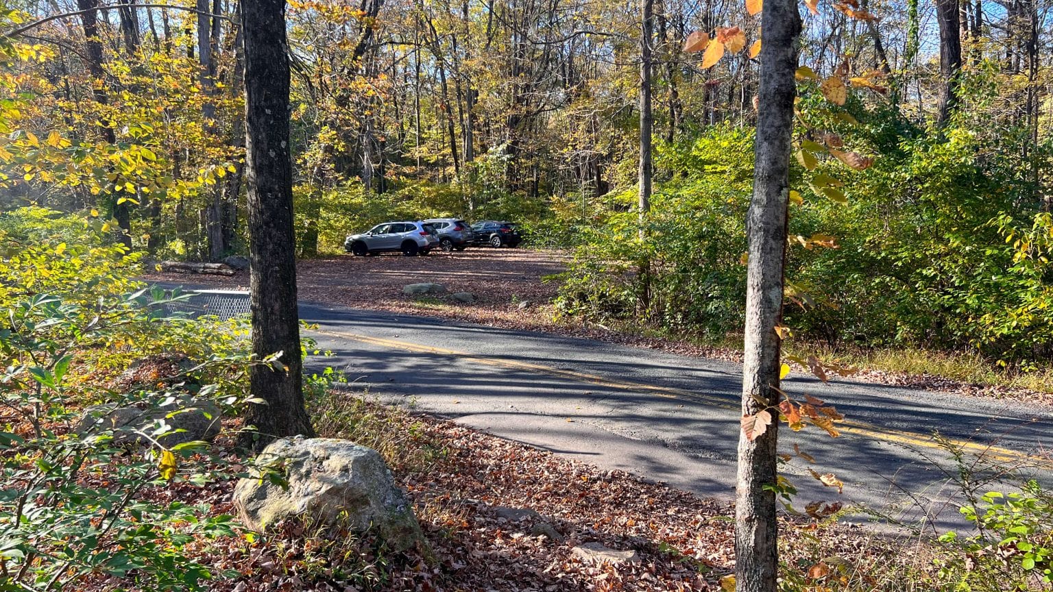 Case Mountain Hike Guide, Manchester, Connecticut