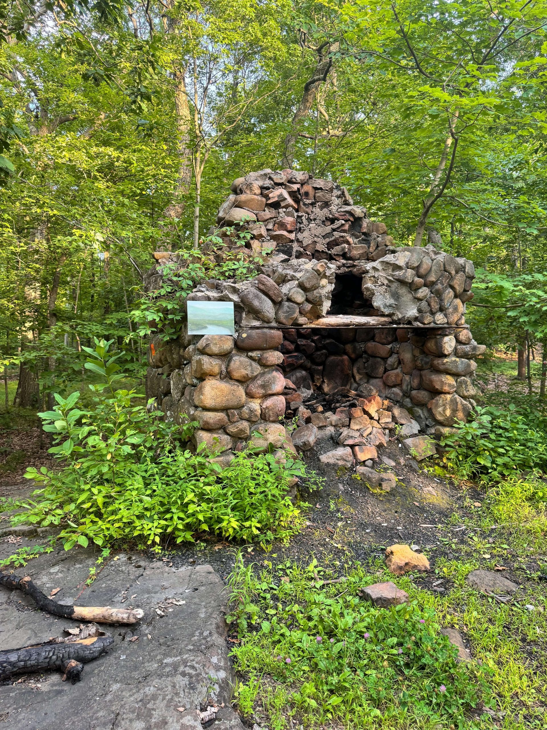Trail Guide: Sunset Rock State Park at Crescent Lake, CT