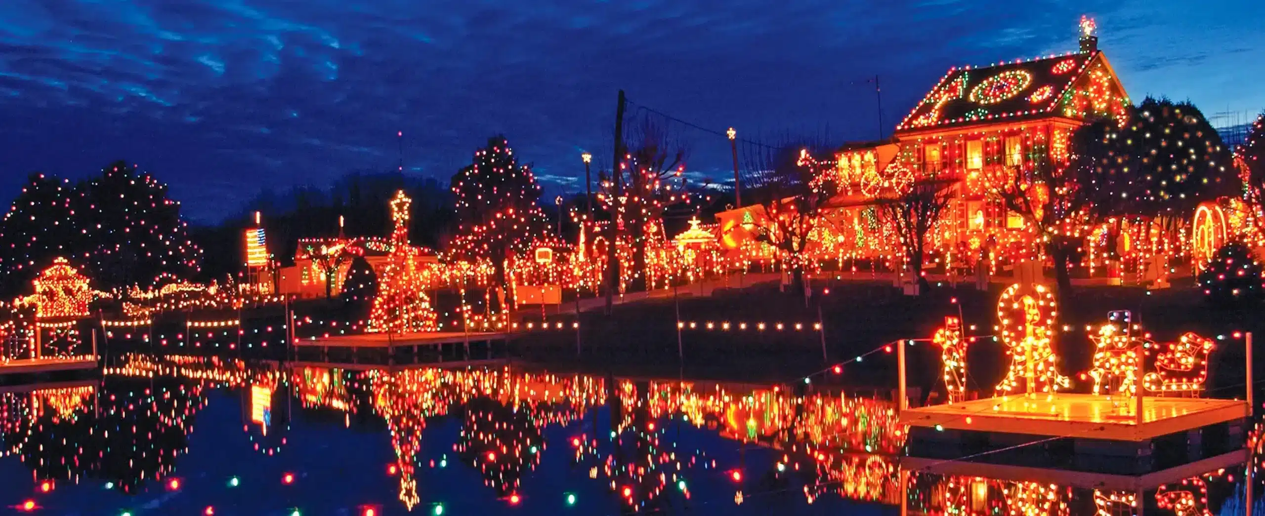 Holiday Lights in Connecticut: 11 Magical Displays to Visit! ('25-26)